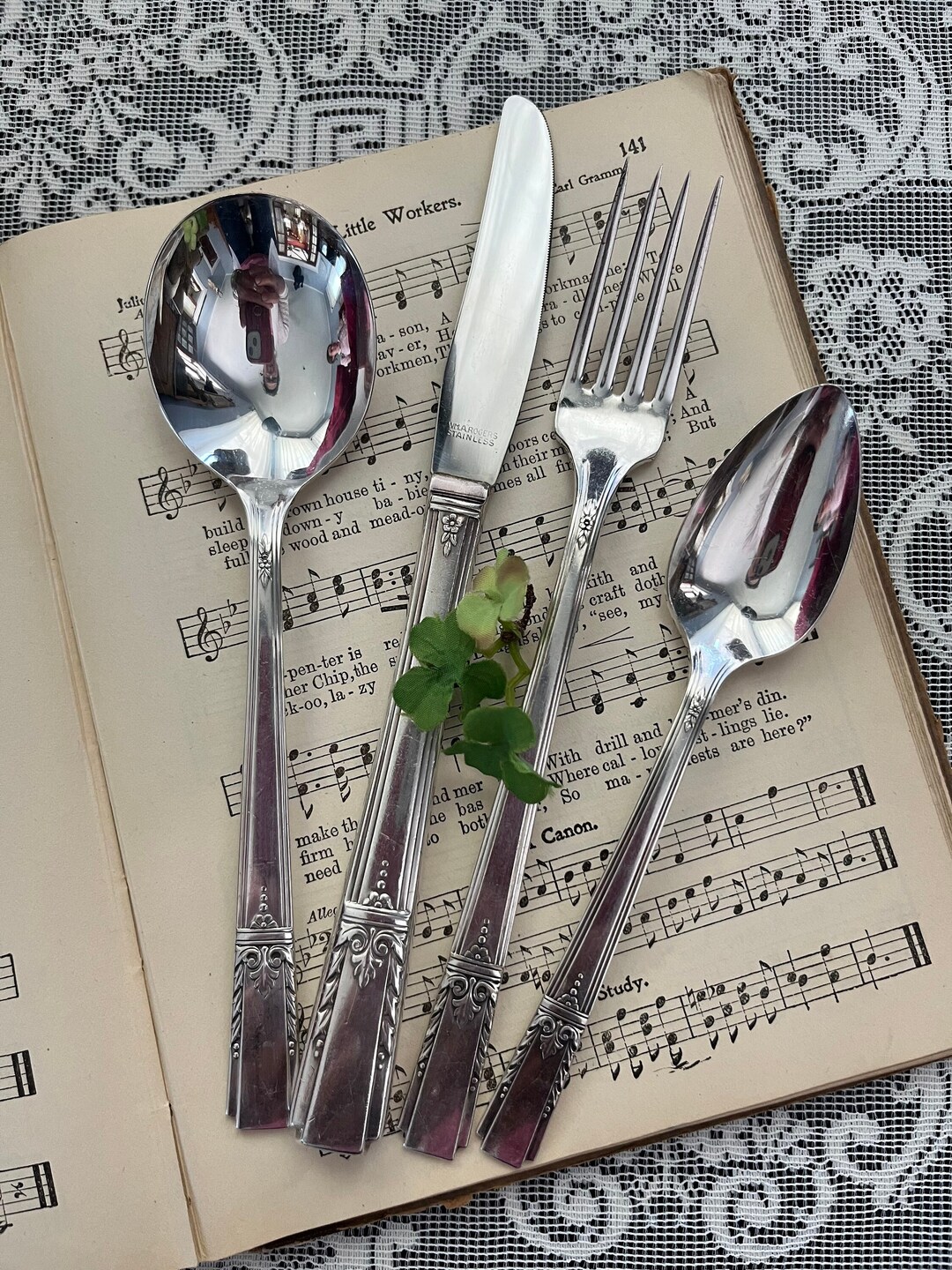 26 Pc - 1881 Rogers Oneida Silver Plate LADY DRAKE Pattern Six 4pc Place Settings - 1940 Wm ...