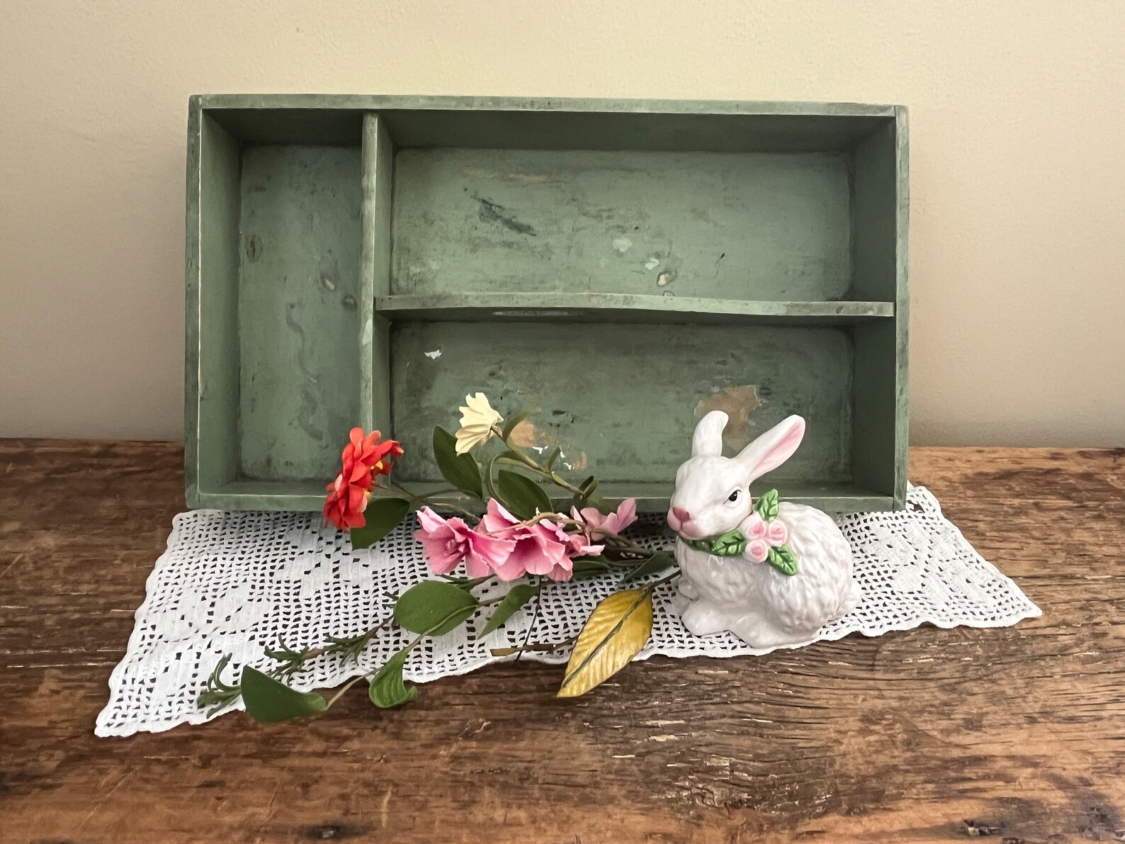 Primitive Wood Tote Box - Farmhouse Flatware Caddy - Chippy Paint Tote ...