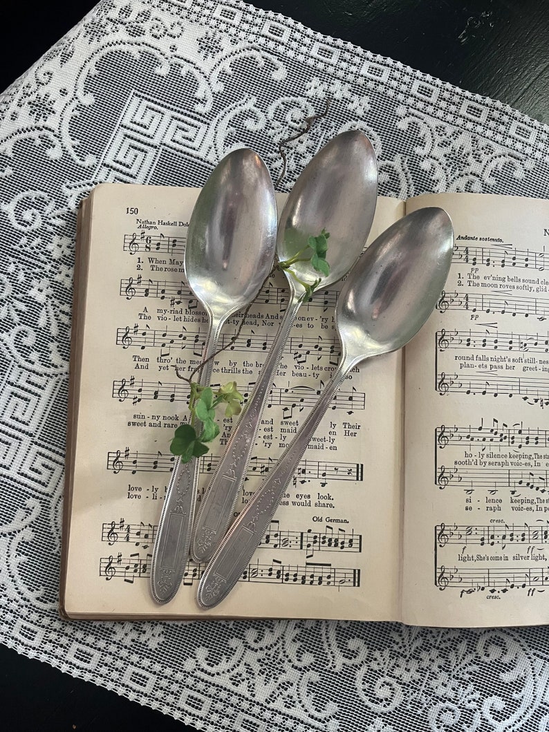 1921 Grosvenor 3 Serving Spoons Community Plate Serving - Etsy