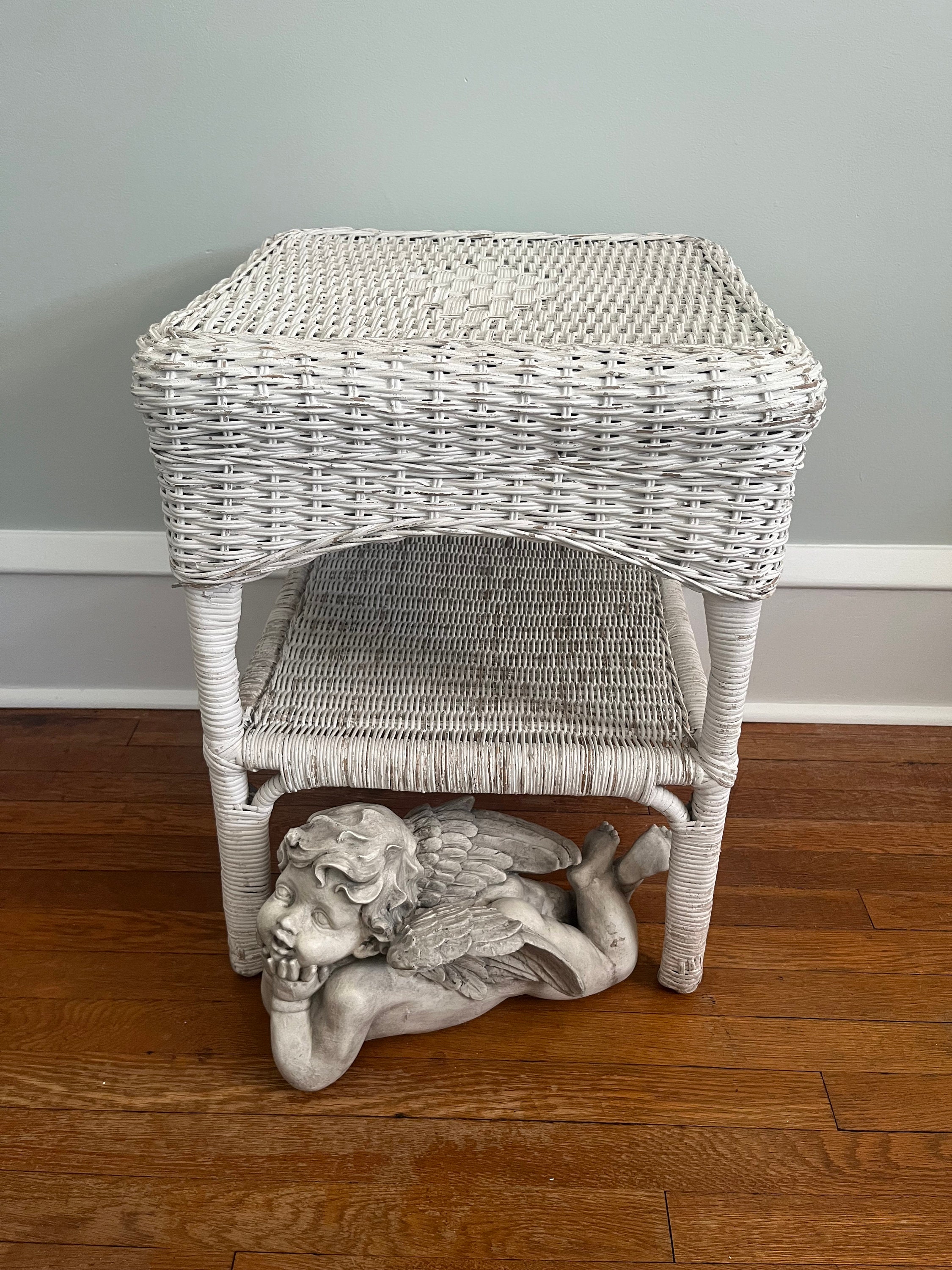 Vintage Wicker Side Table Porch Chippy Paint White Wicker Furniture ...