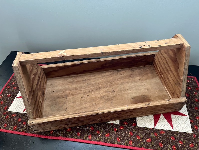 Primitive Wood Tote Box - Farmhouse Caddy - Handmade Chippy Paint Tote ...