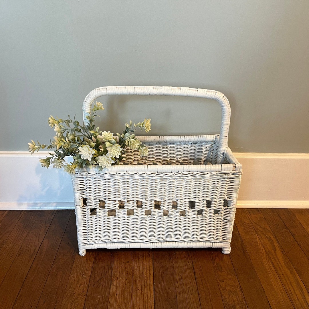 Vintage Wicker Magazine Book Rack Tote - White Wicker - Beach Decor ...