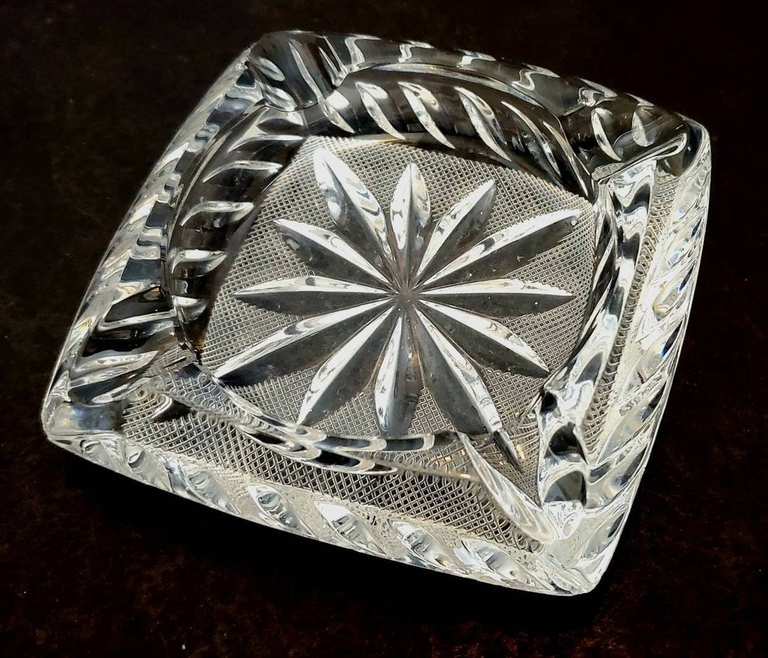 Mid Century Cross Hatched Crystal Daisy Star Ashtray - Etsy