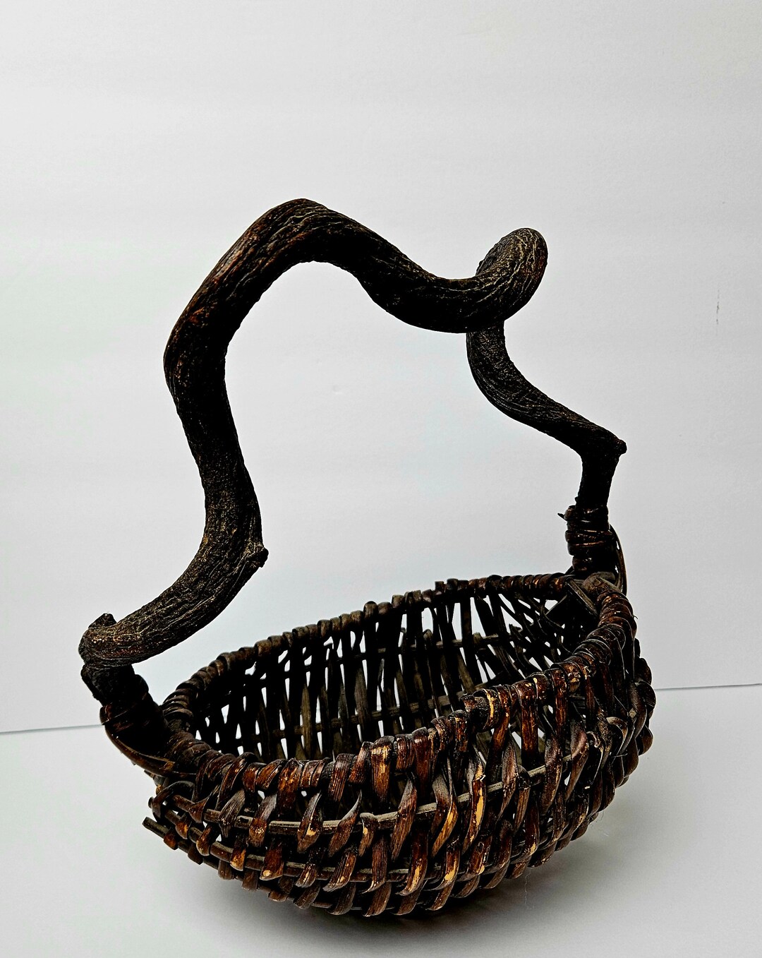 Vintage Hand Woven Rattan Flower Basket Vase With Twisted Vine Handle ...