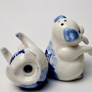 Vintage Dutch Holland Hand Painted Delft Blue Pig Salt Pepper Shakers ...