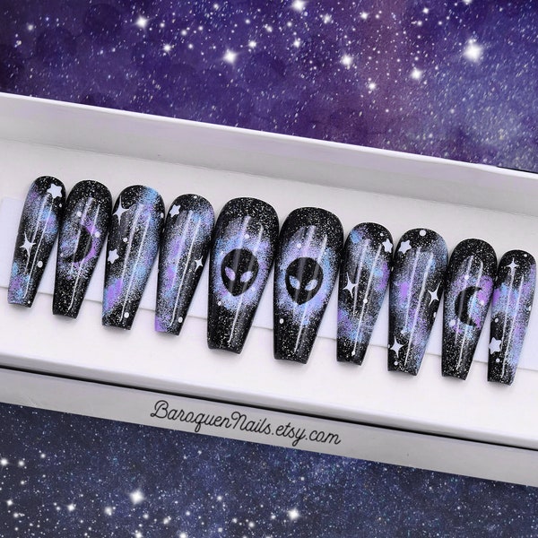 Alien Nails - Etsy