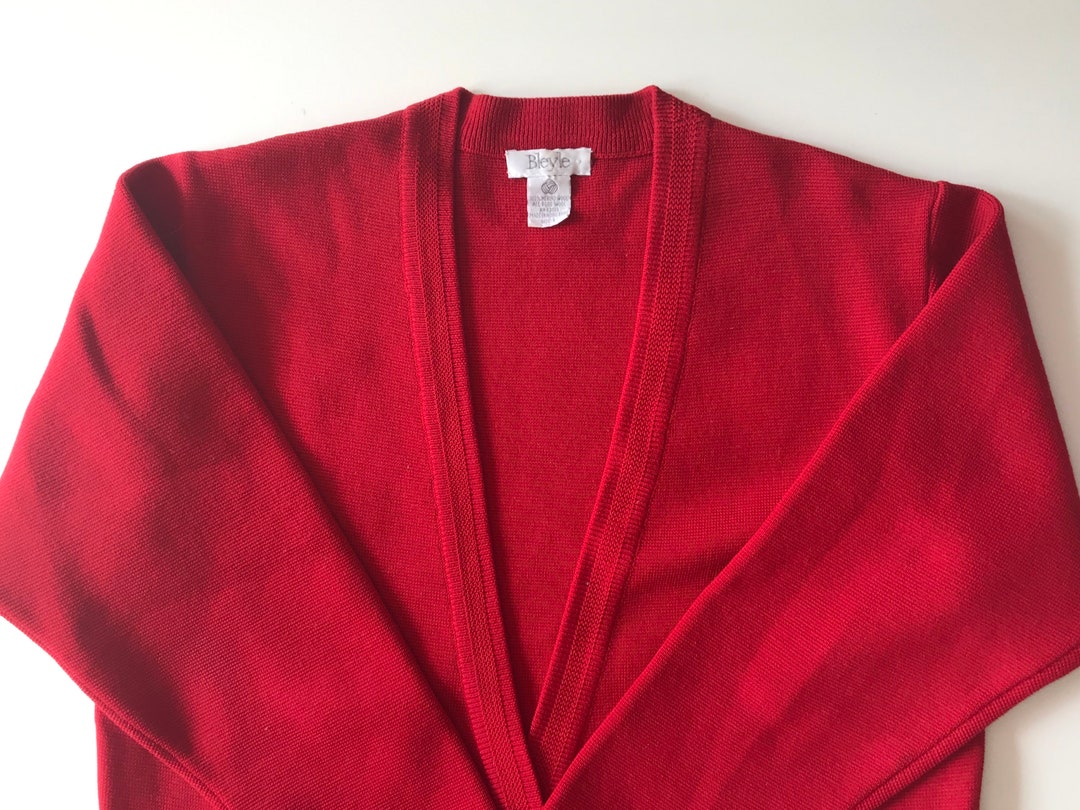 Red Wool Cardigan All Merino Wool Cherry Red Calidad impecable Lovely ...