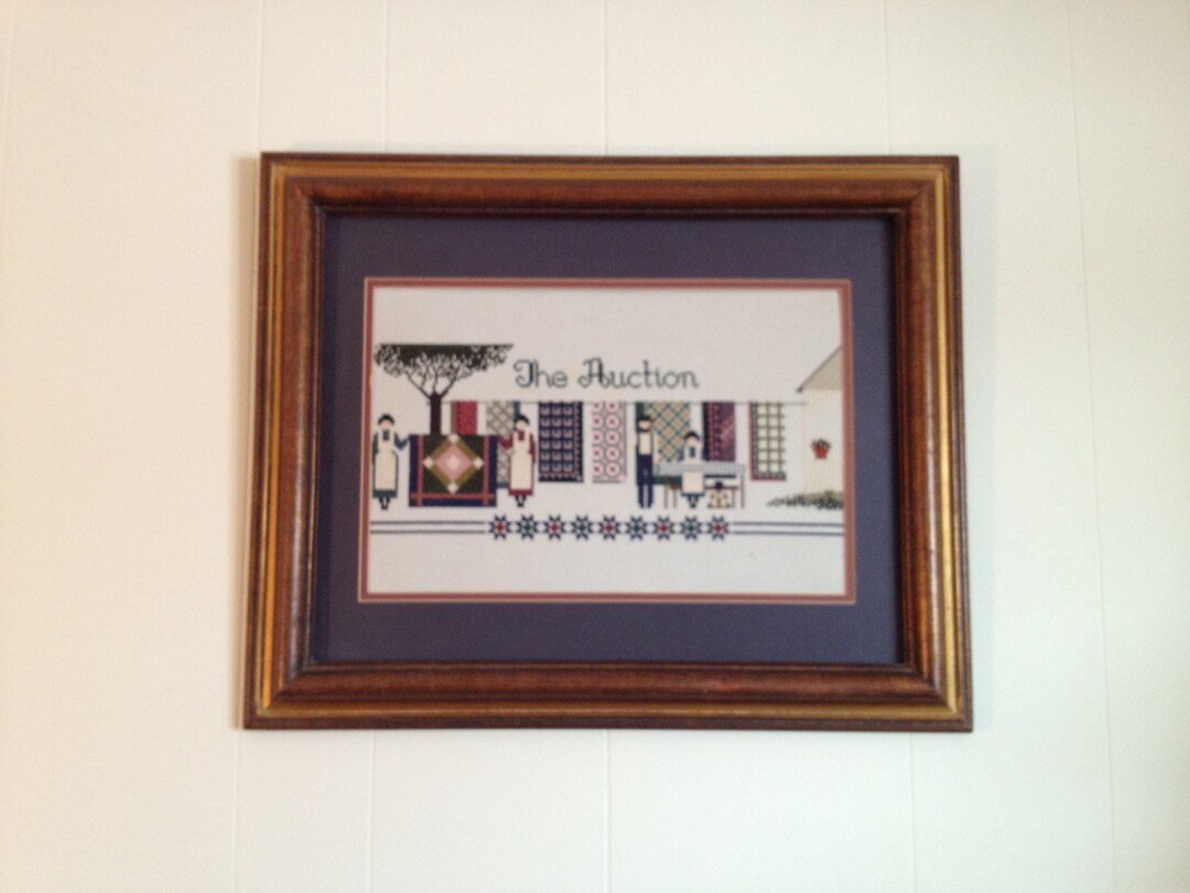 Amish Cross Stitch Quilt Theme / Charming Quilt Auction Design ...