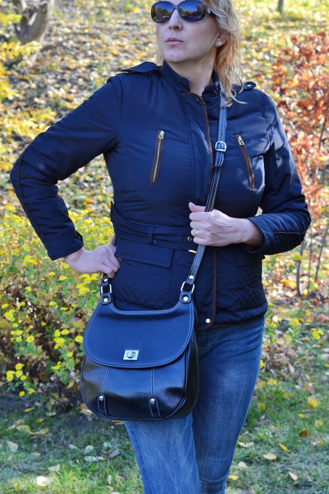 Medium BLACK LEATHER MESSENGER Bag Leather Crossbody Bag Vintage medium-black-leather-messenger-bag-leather-crossbody-bag-vintage