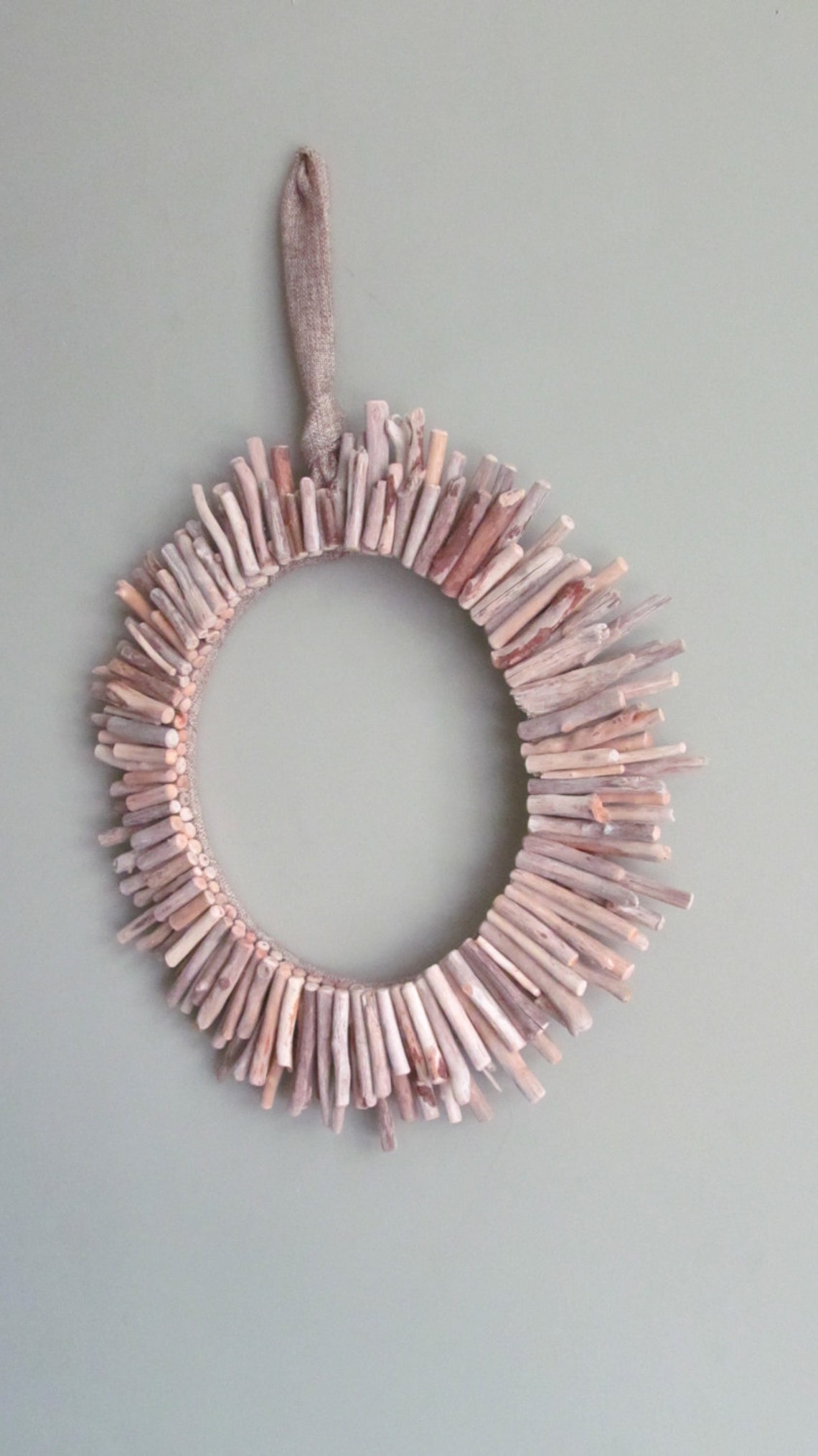 Bleached White Driftwood Wreath, Coastal Sunburst Decor (16 Inch) - Etsy