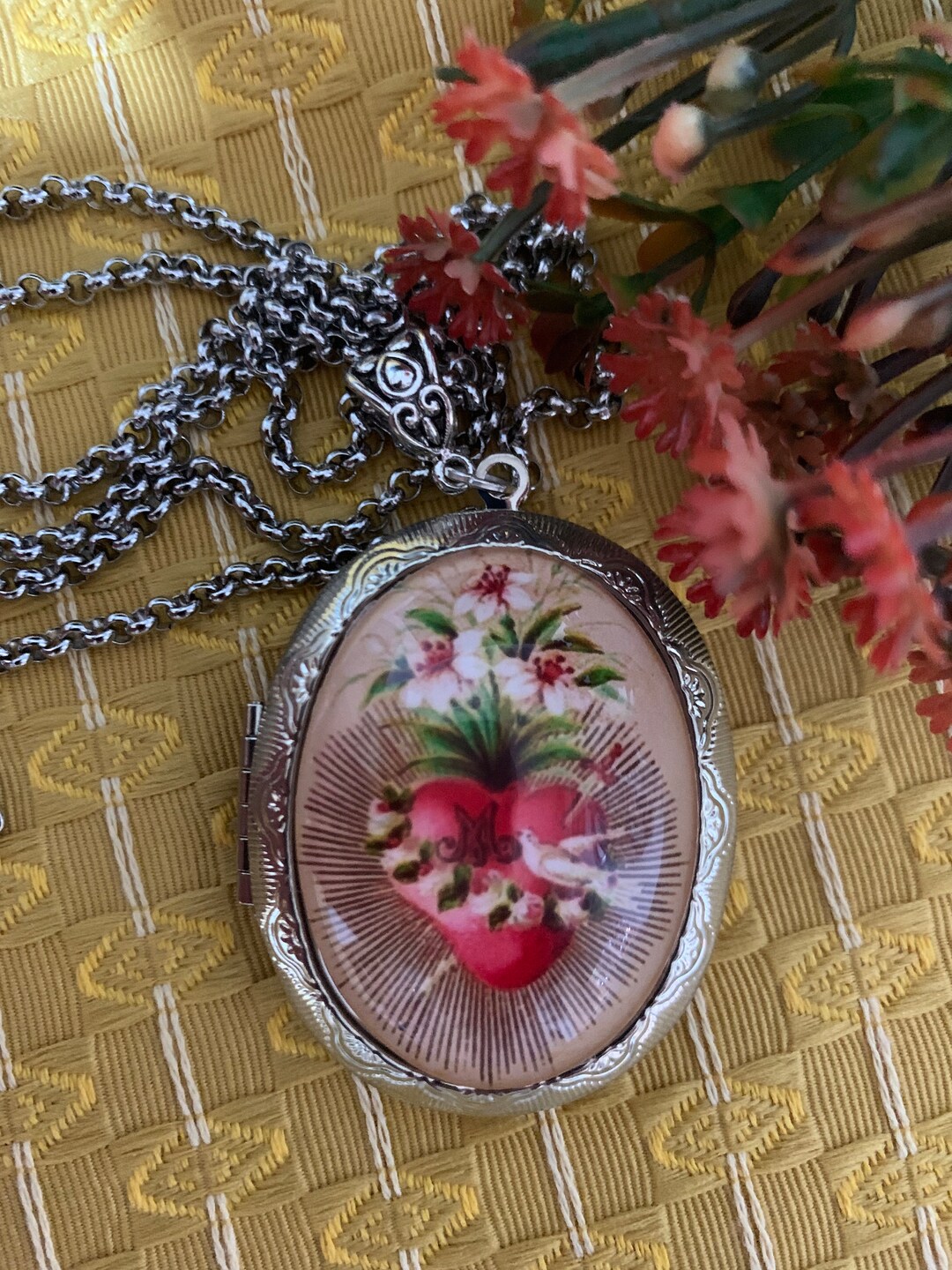 MARIA'S HEART. Reliquary - Etsy