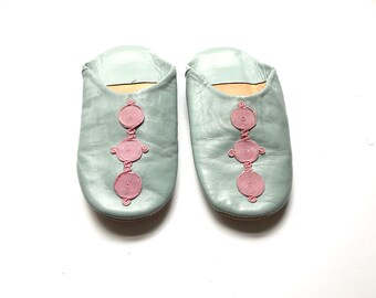 Women's Slippers - Vintage | Etsy UK