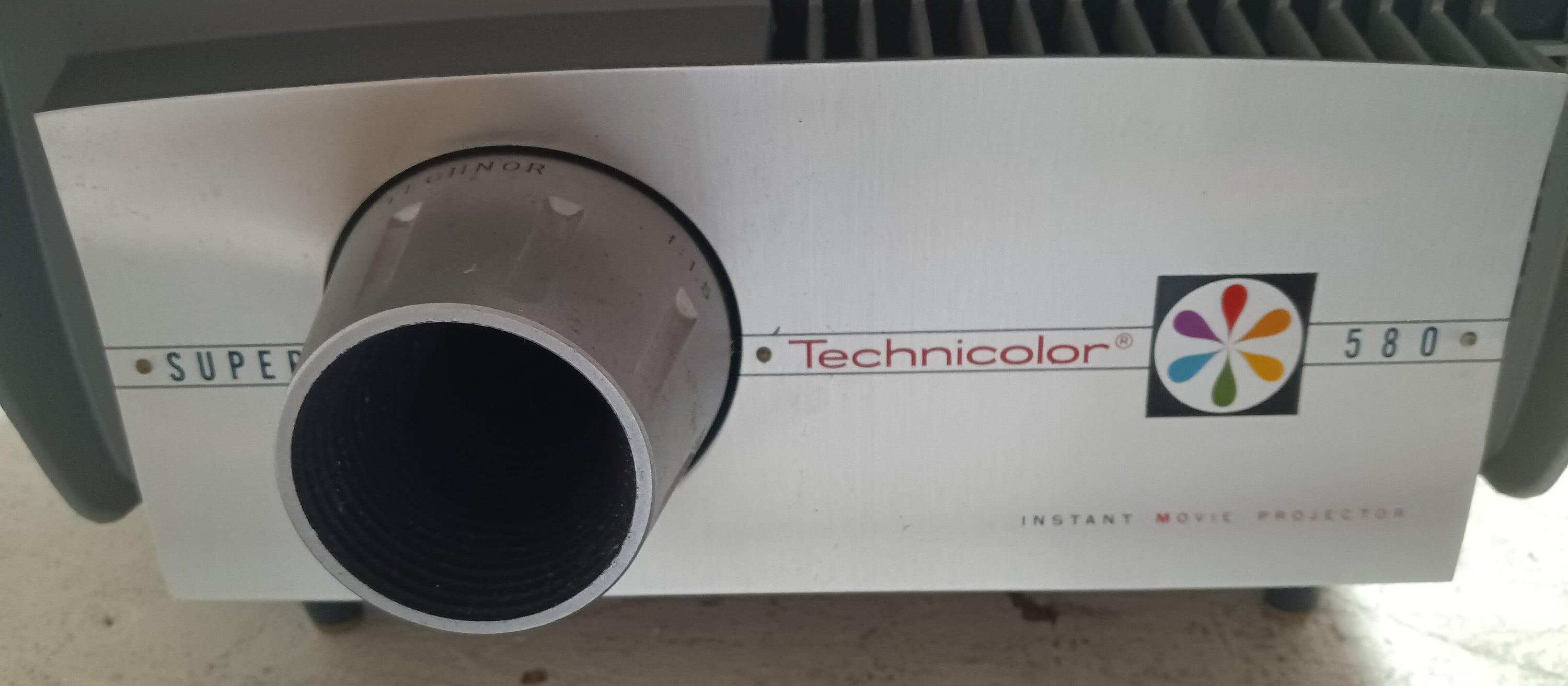 Technicolor Super 8MM magi-cartridge Instant Movie Projector With ...