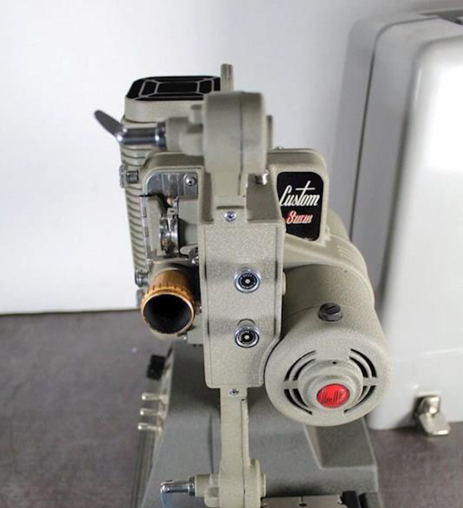 Dejur Model 1000-B 8MM Film Projector Includes Original Hard Carry Case ...