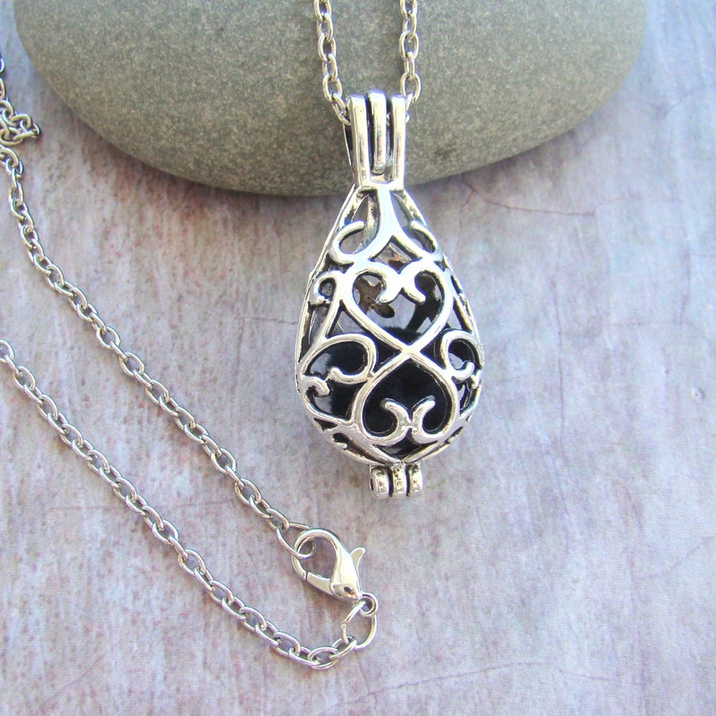 Diffuser Necklace - Etsy