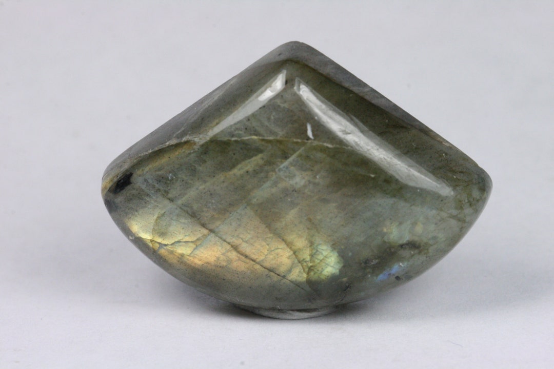 Spectrolite, Spectrolite Cabochon, Triangle Cabochon, Cabochon ...