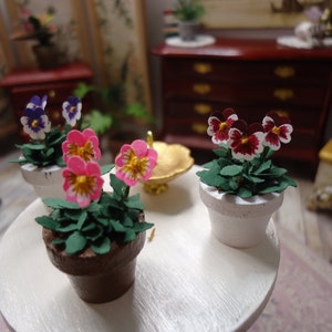 Miniature potted pansies 1:12 scale | Etsy
