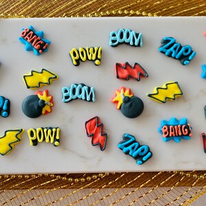 SUPERHERO COMIC BOOK Action Assortment - 12 or 24 Pieces Cupcake / Cake ...