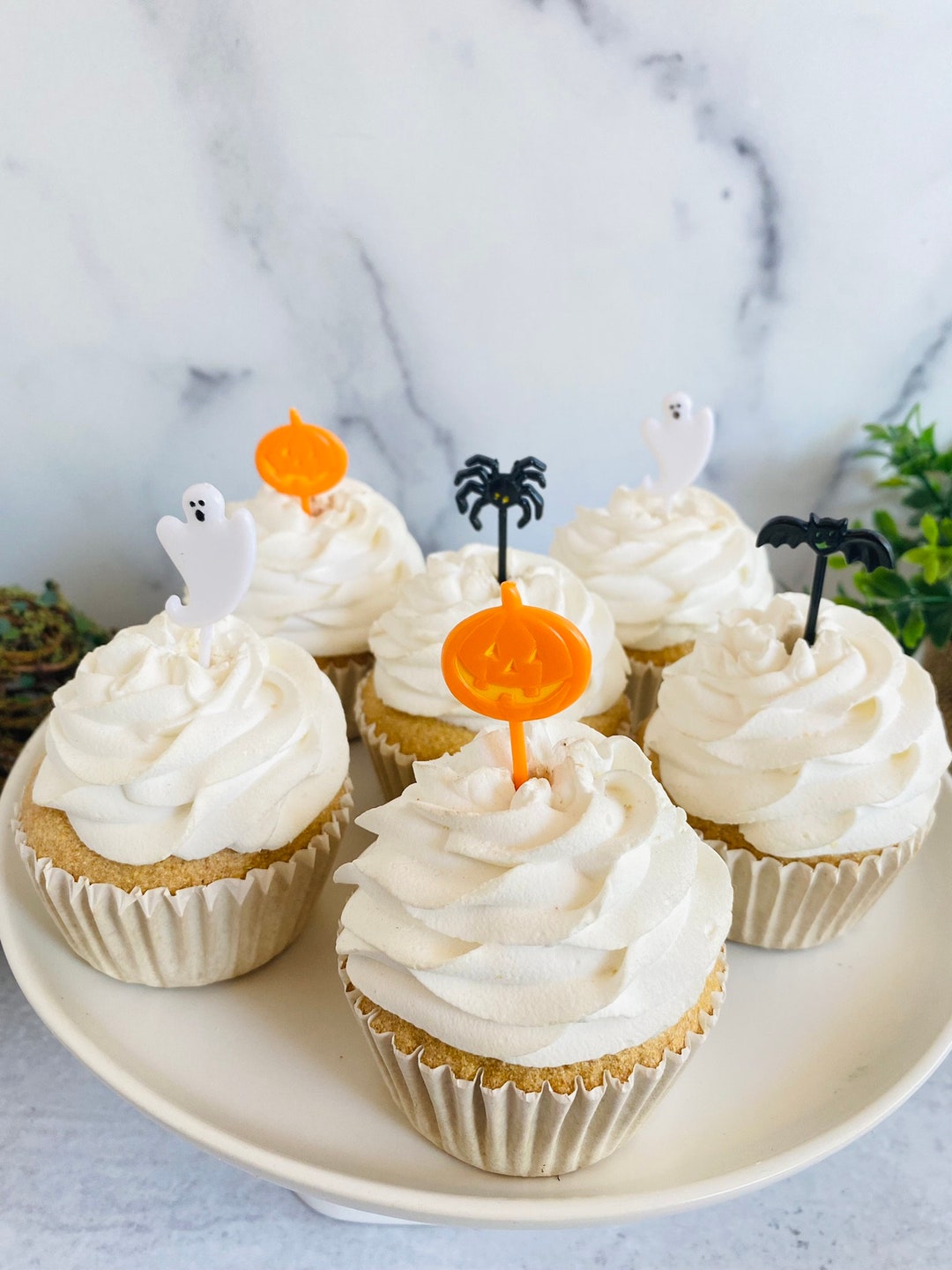 HALLOWEEN CHARACTERS MINI Cupcake Topper / Dessert Picks Assortment ...