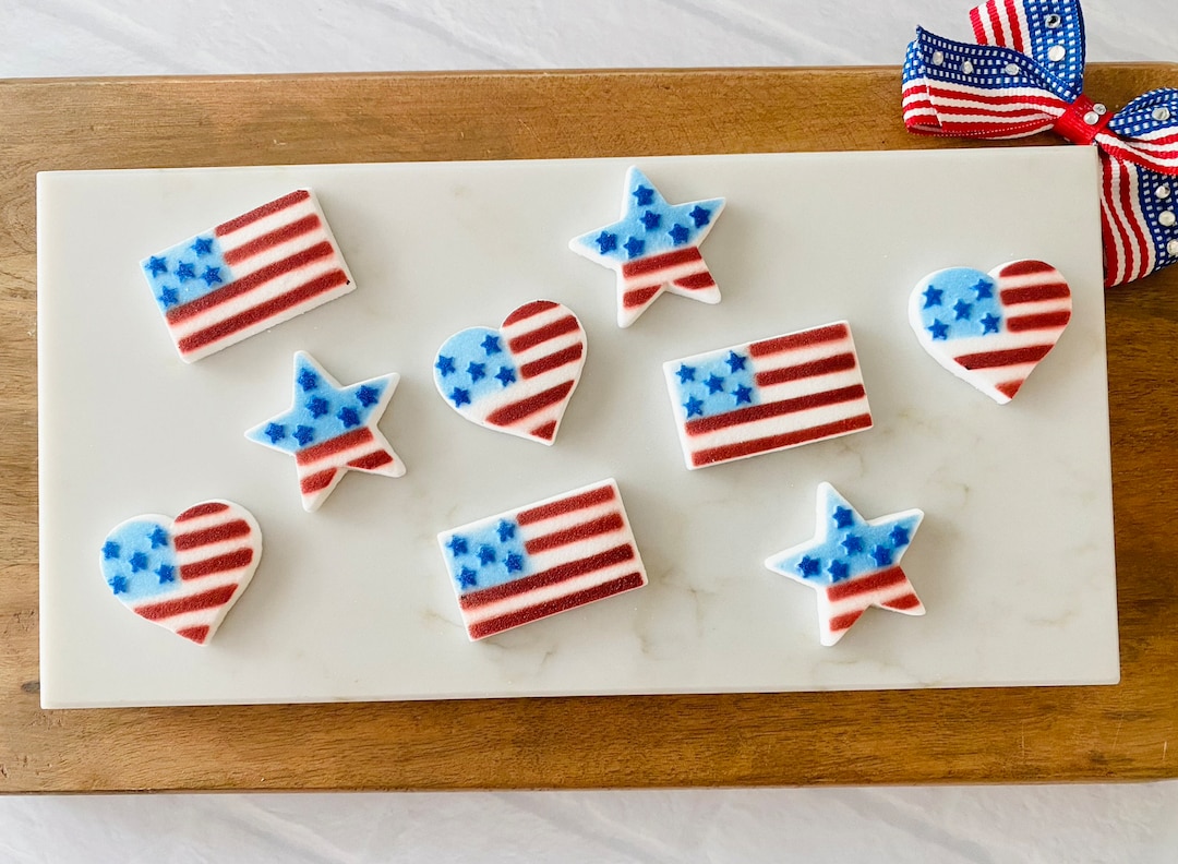 PATRIOTIC AMERICAN FLAG Edible Sugar Decorations - 12 Pieces Cupcake or ...