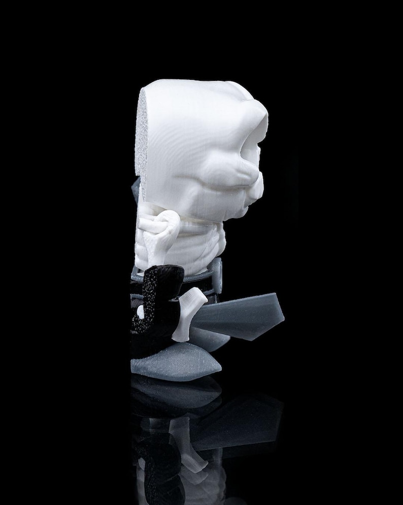 3D Printed Mini Skeleton Knight-mare: Spooky Undead Warrior Keychain - Etsy