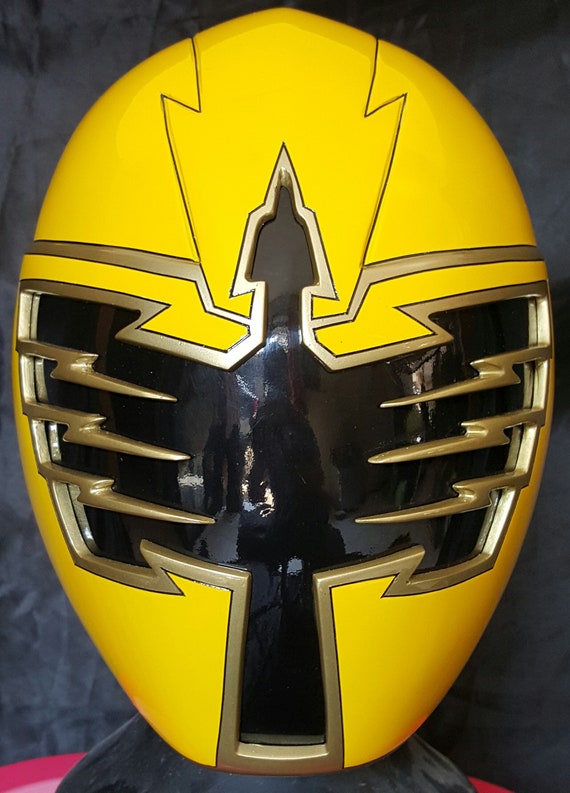 Power Rangers Mystic Force Yellow Ranger
