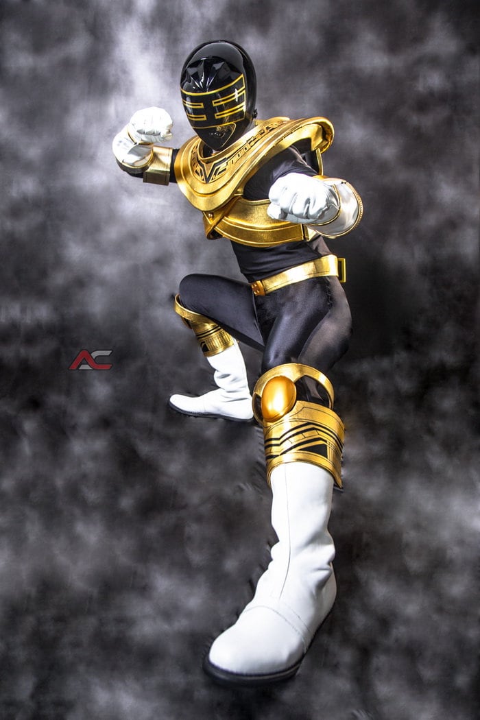 ANIKI Gold Zeo Ranger Full Costume Set - Etsy