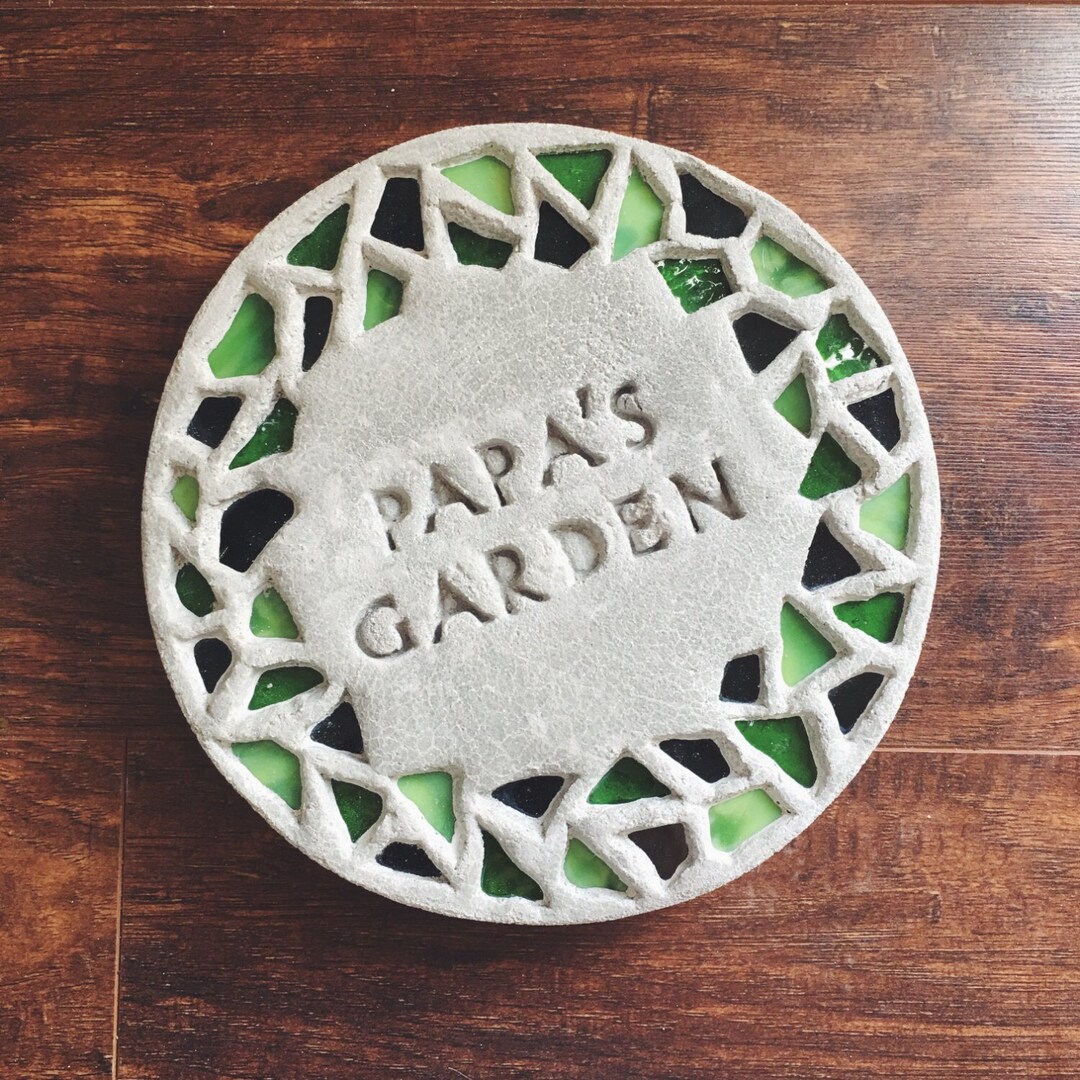 Personalized Garden Stepping Stone With Mosaic Glass Rim (small) Green ...