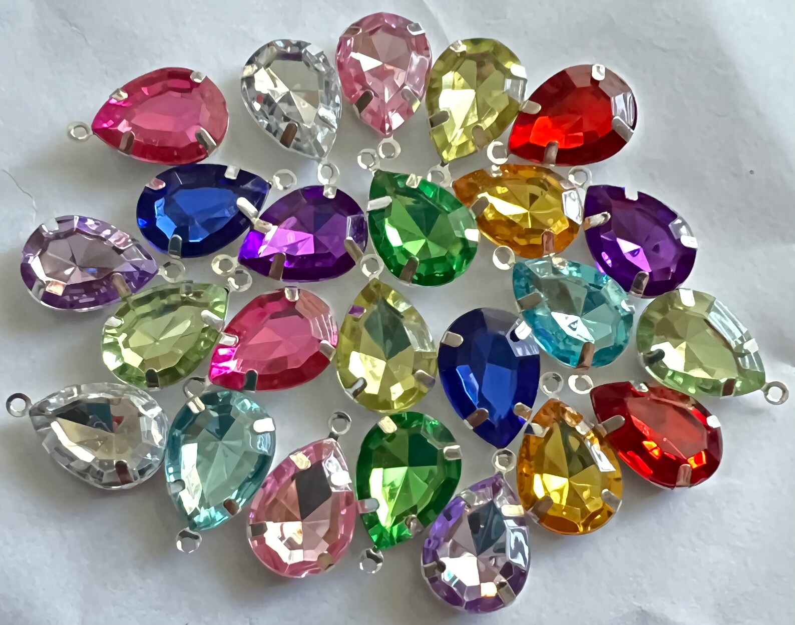 10 Pcs Mixed Acrylic Rhinestone in Silver Claw Setting for Earring,one ...