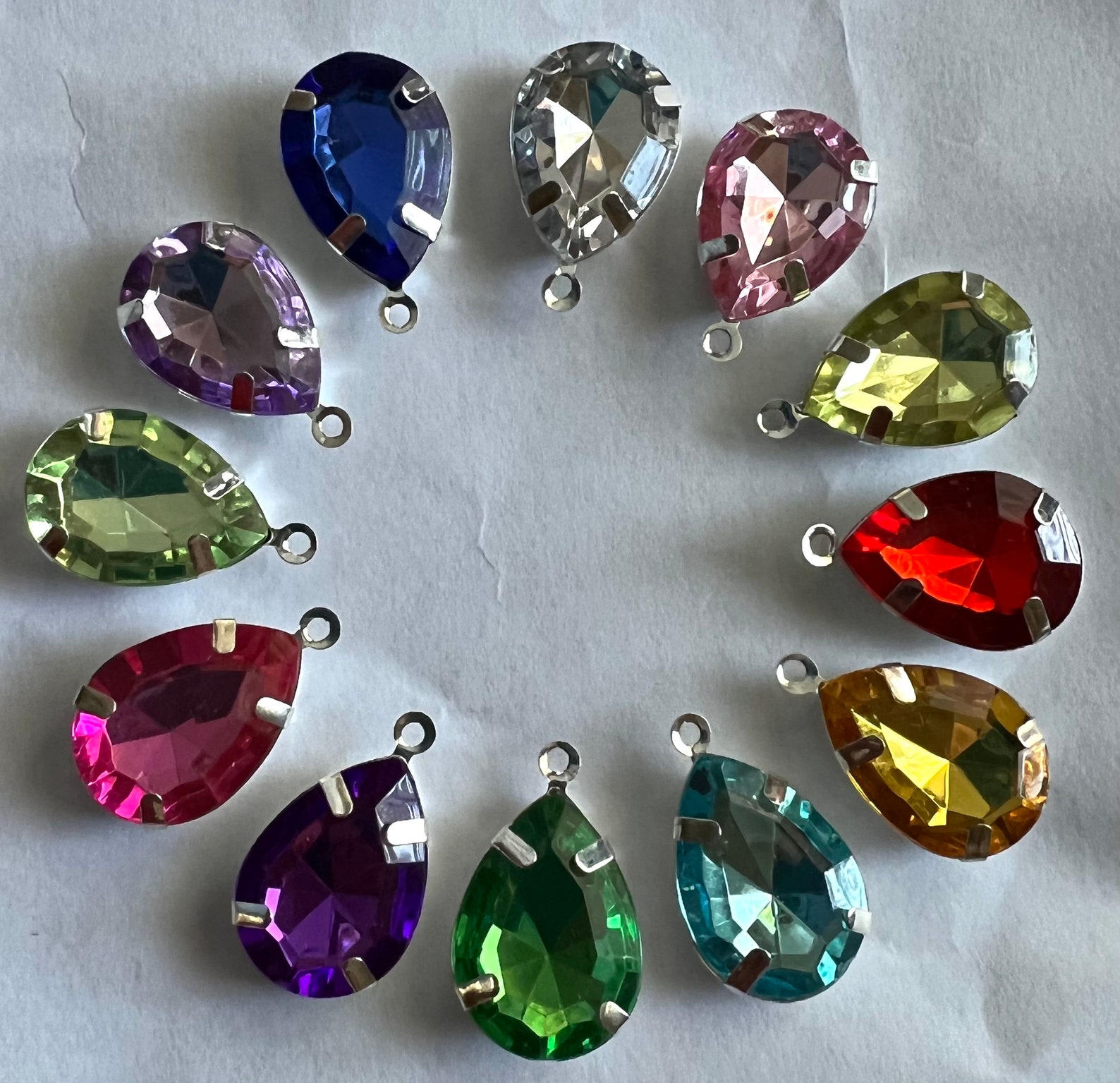 10 Pcs Mixed Acrylic Rhinestone in Silver Claw Setting for Earring,one ...