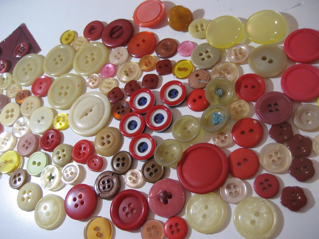 Group Lot of 113 Vintage Red, Yellow, Orange, Mustard and Pink Buttons ...