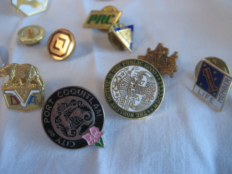 17 Vintage Pins, Civic and International Organizations, Canada Flag ...