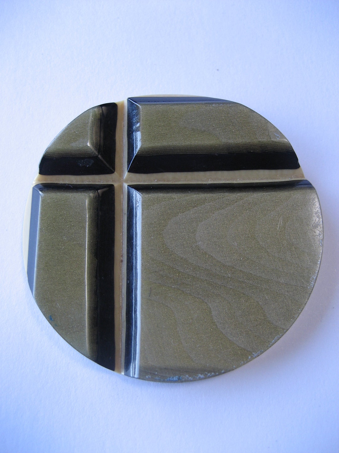 Art Deco Era to 1940s Vintage Bakelite Pin Part, Large Bakelite Disc - Etsy