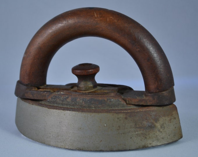 Antique Sadiron Sad Cast Iron With Removable Wood Handle Small Size 4-3 ...