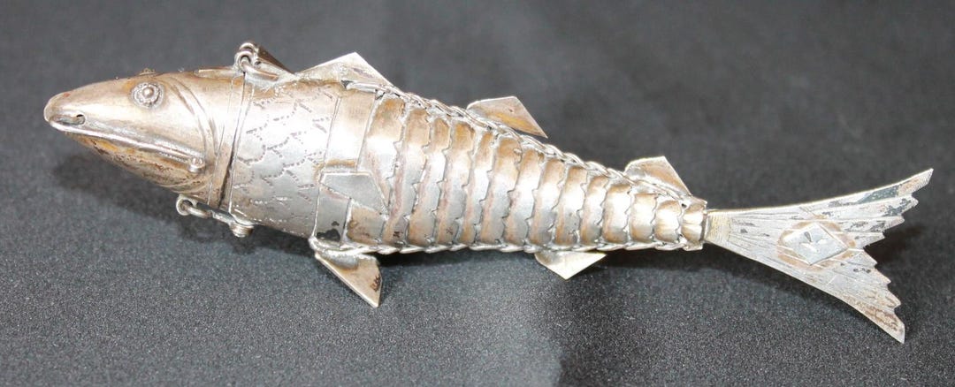 Antique Silver Metal Articulated Fish Sewing Etui, Large Fish Needle ...
