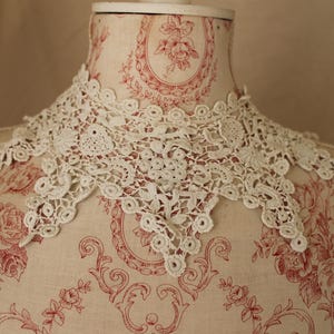 Antique Handmade Lace Collar, Victorian Irish Crochet Lace Effect White ...