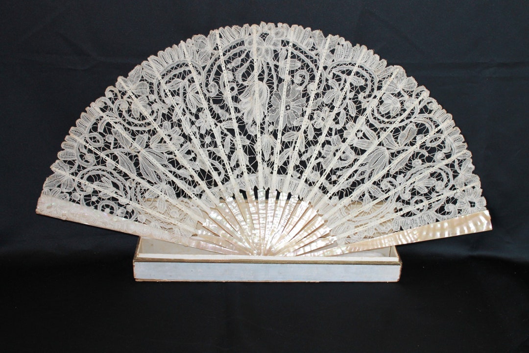 Victorian Mixed Lace Fan, Antique Pink Mother of Pearl Mixed Brussels ...
