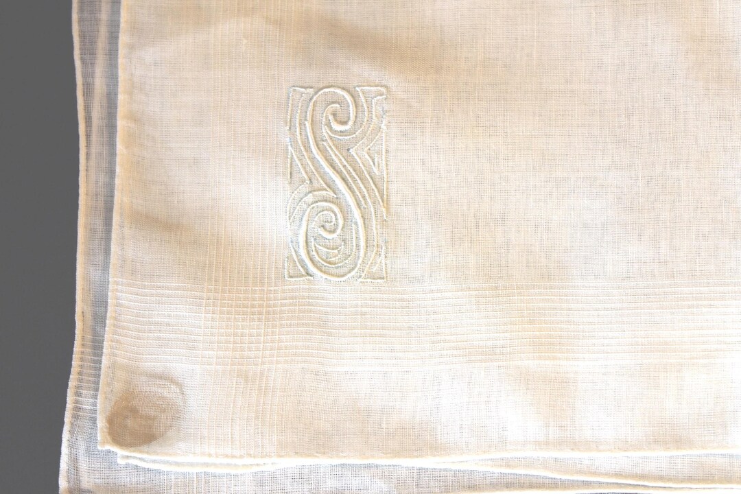 4 Vintage Embroidered White Cotton Hankies, French Made - Etsy