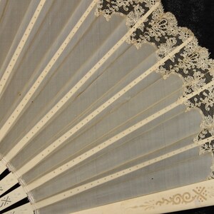 Victorian Lace Fan, 1890s Gauze & Bovine Bone Hand Fan, Cream Silk and ...