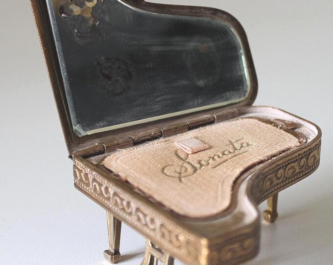Rare Vintage Pygmalion Grand Piano Musical Compact, 1940s Piano Compact ...