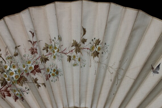Victorian cream silk satin painted hand fan, antique … - Gem