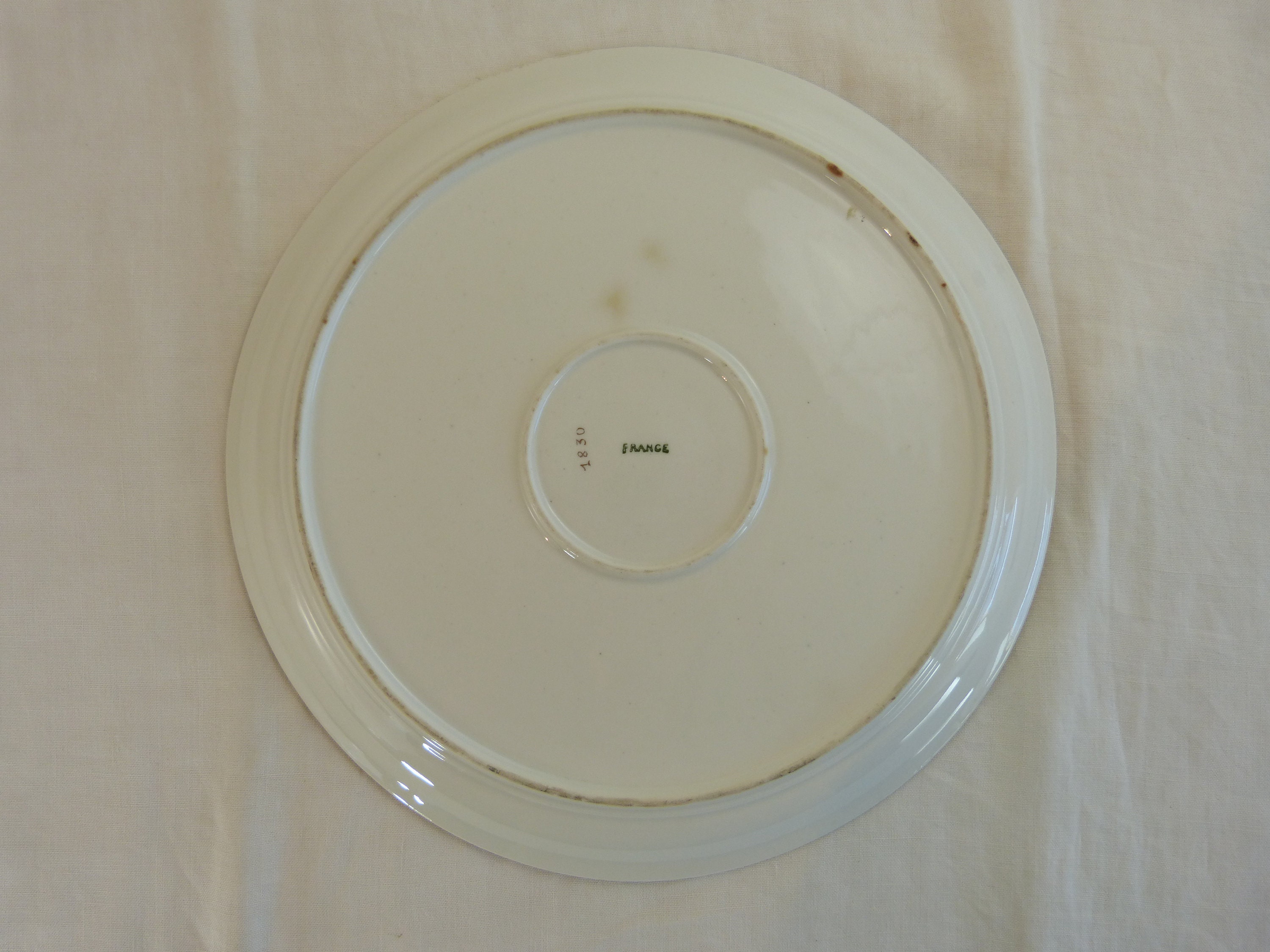 Round Hand Painted Ceramic Serving Cake Plate - Shabby Dark Pink & Gold ...