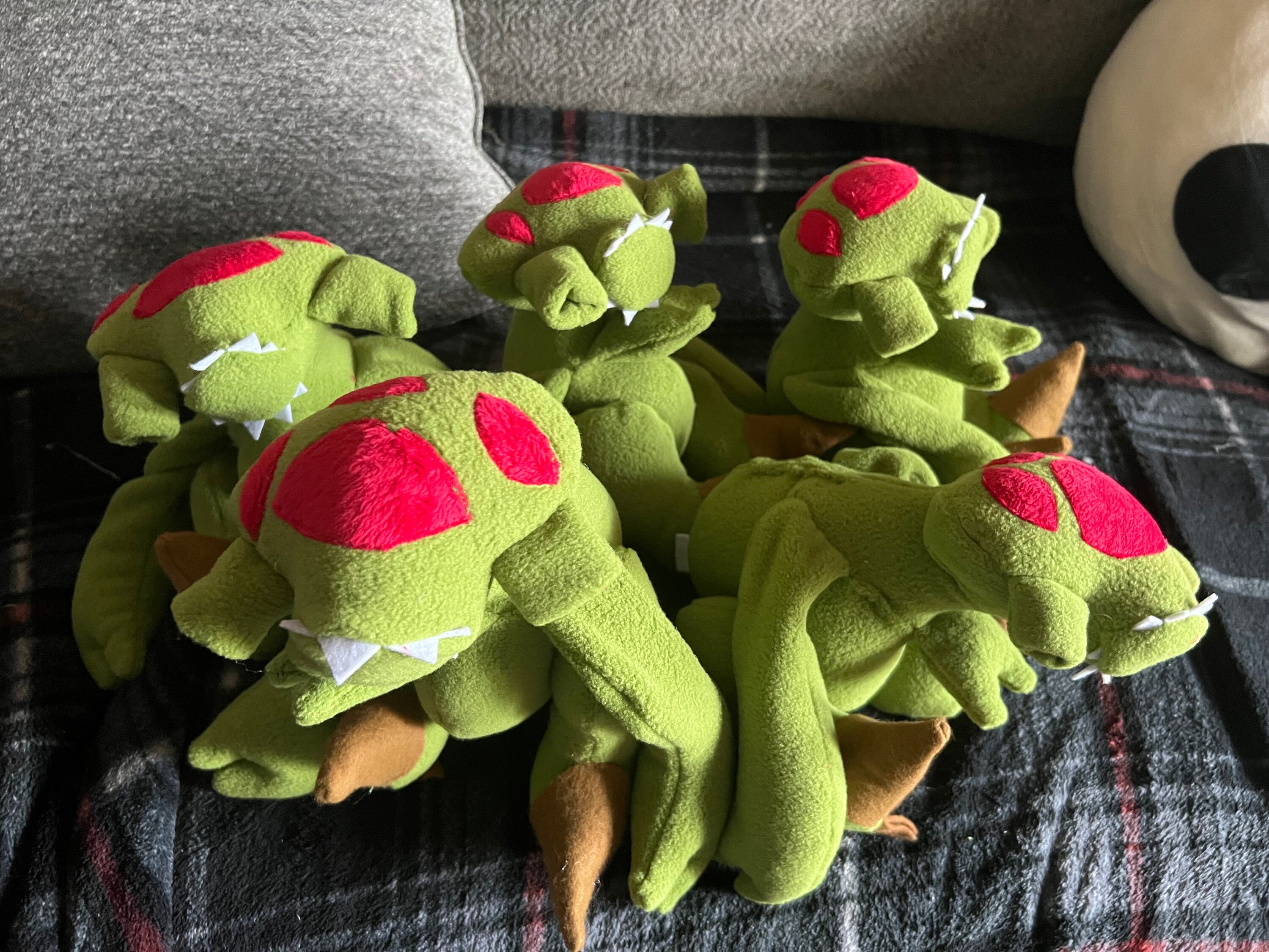 Half Life Vortigaunt Plush - Etsy