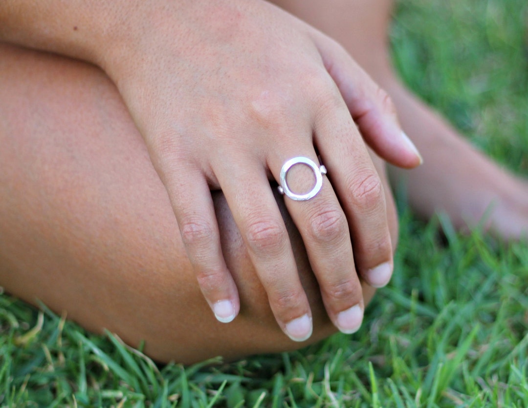 Hammered Sterling Silver Karma Ring: Open Circle Eternity Band - Etsy