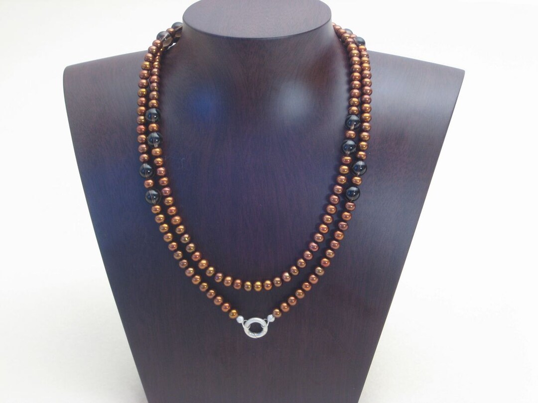 Chestnut Brown Round Freshwater 1-row Pearl Necklace With Round Smoky ...