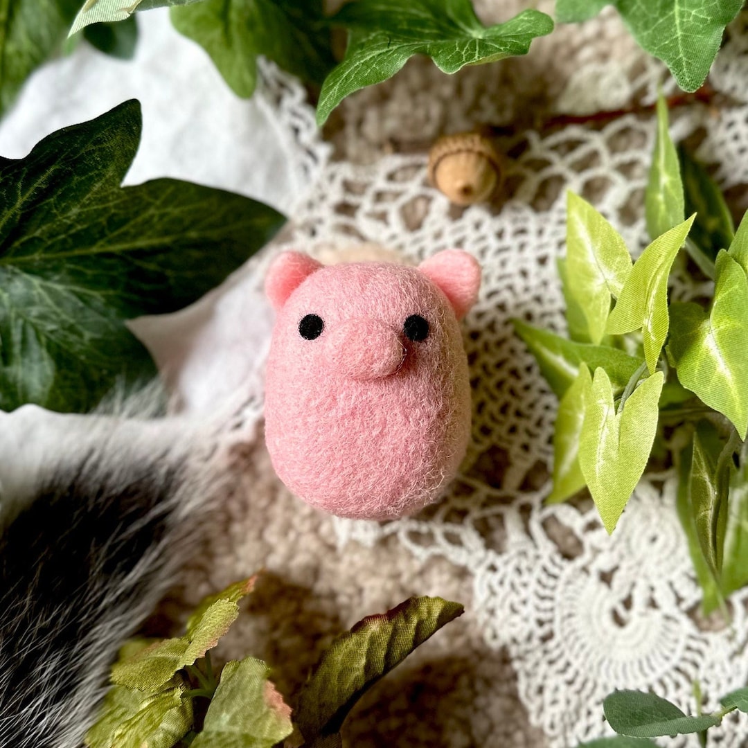 Needle Felted Pig, Handmade Wool Animal, Handcrafted Fiber Art, Cute ...