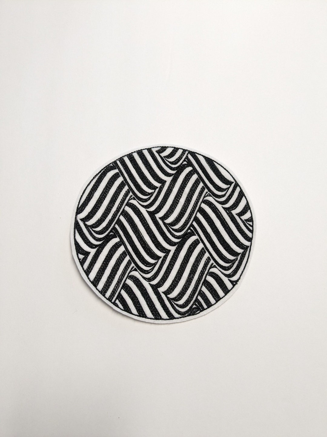 Contour Illusion Patch #6 Large Size - Machine Embroidered Iron-on ...