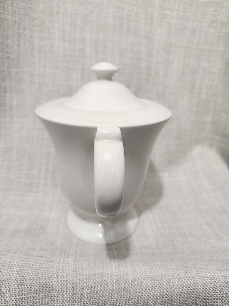 White Minimalist Tea or Coffee Pot - Etsy