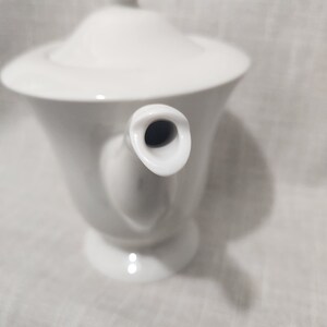 White Minimalist Tea or Coffee Pot - Etsy