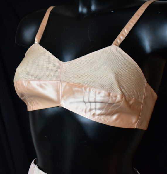 Pink satin bra art deco net cups vintage NWT's - Gem